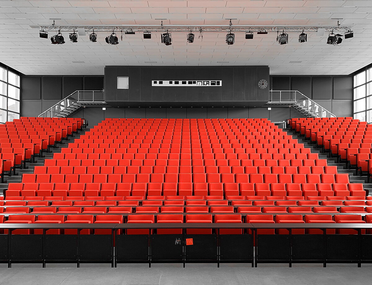 TU | Architekturführungen im Studierendenhaus und im Audimax